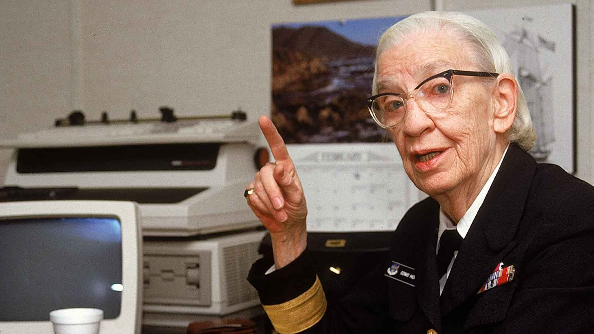Courageous Woman #8: Grace Hopper – Courageous Women